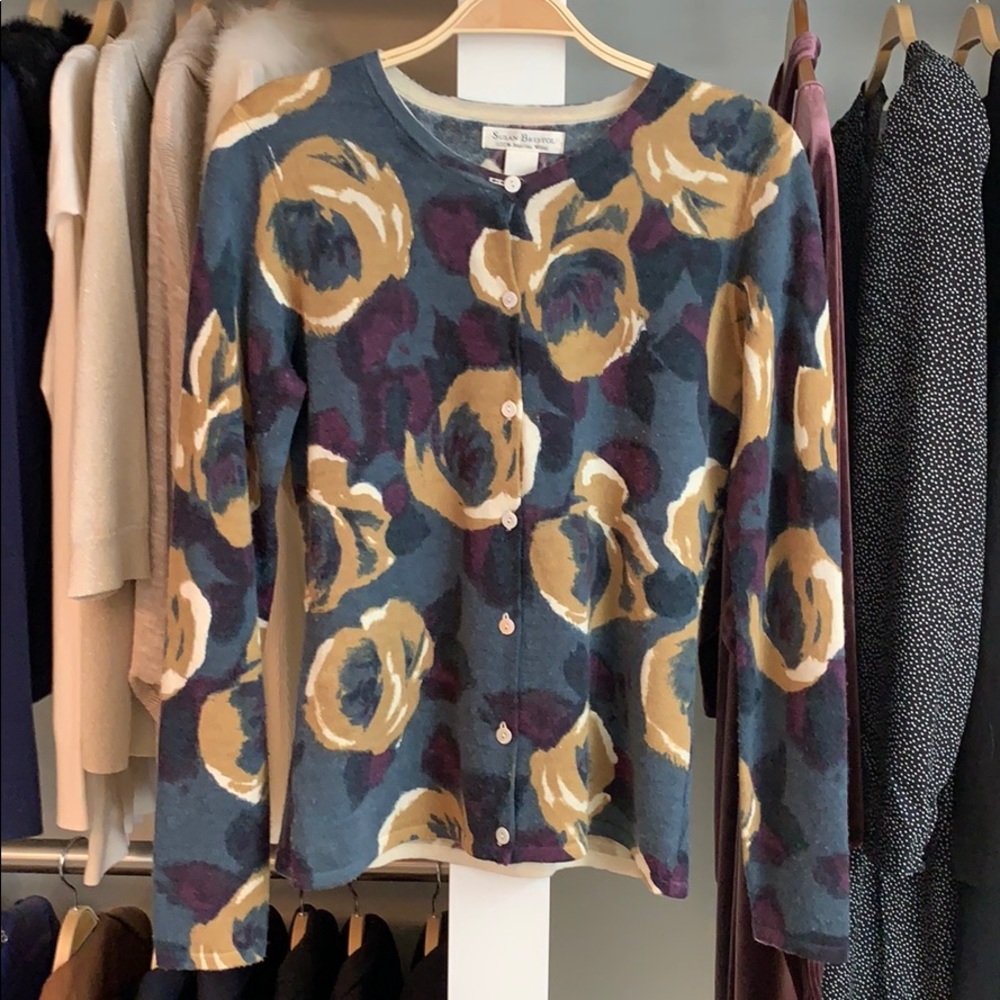 Susan Bristol 100% Merino Wool Floral Sweater Sz S - Gem